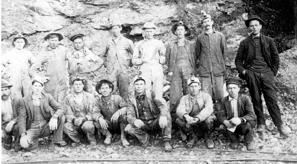 History Tuesday - The Ghost Town of Rush Arkansas