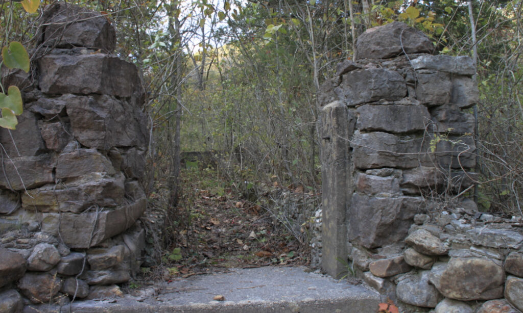 History Tuesday - The Ghost Town of Rush Arkansas